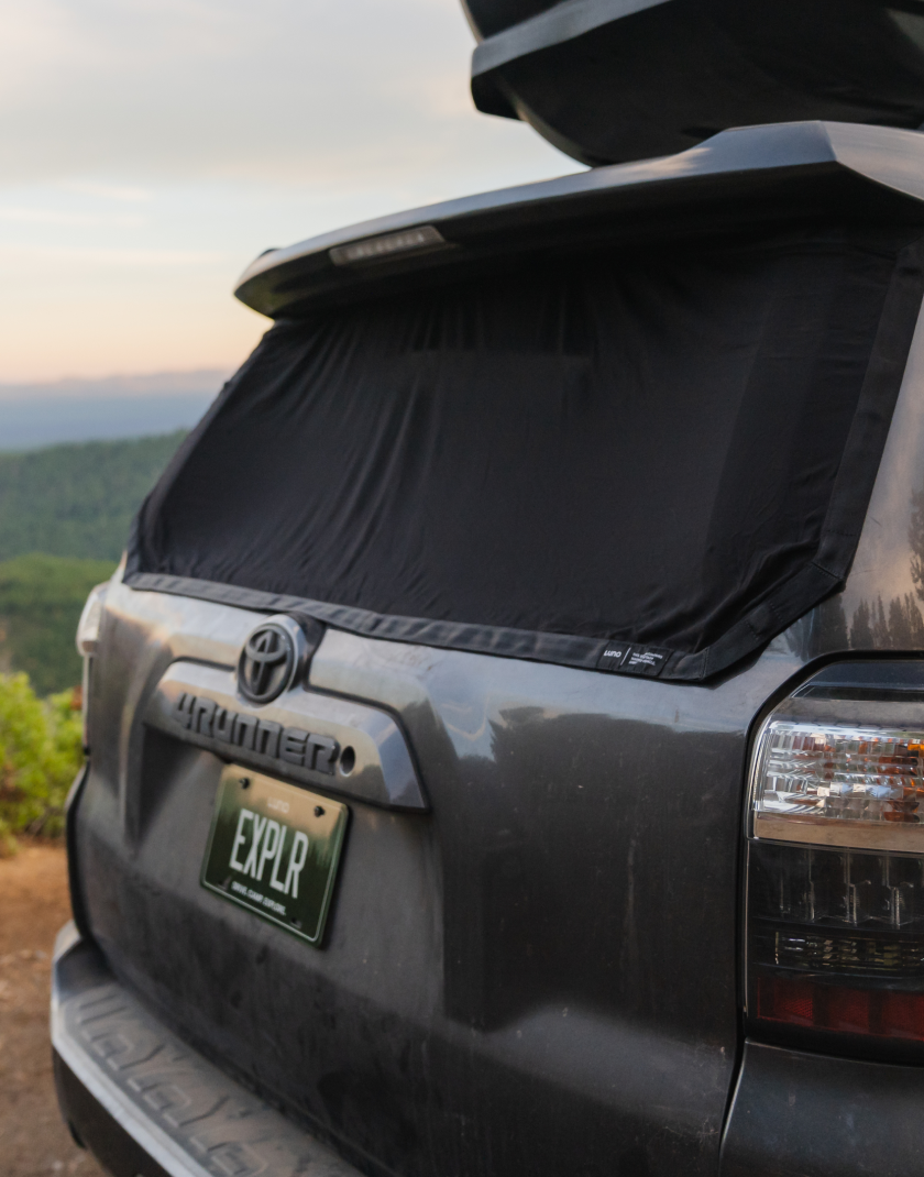Installing the 4Runner Trunk Window Screen – Luno®